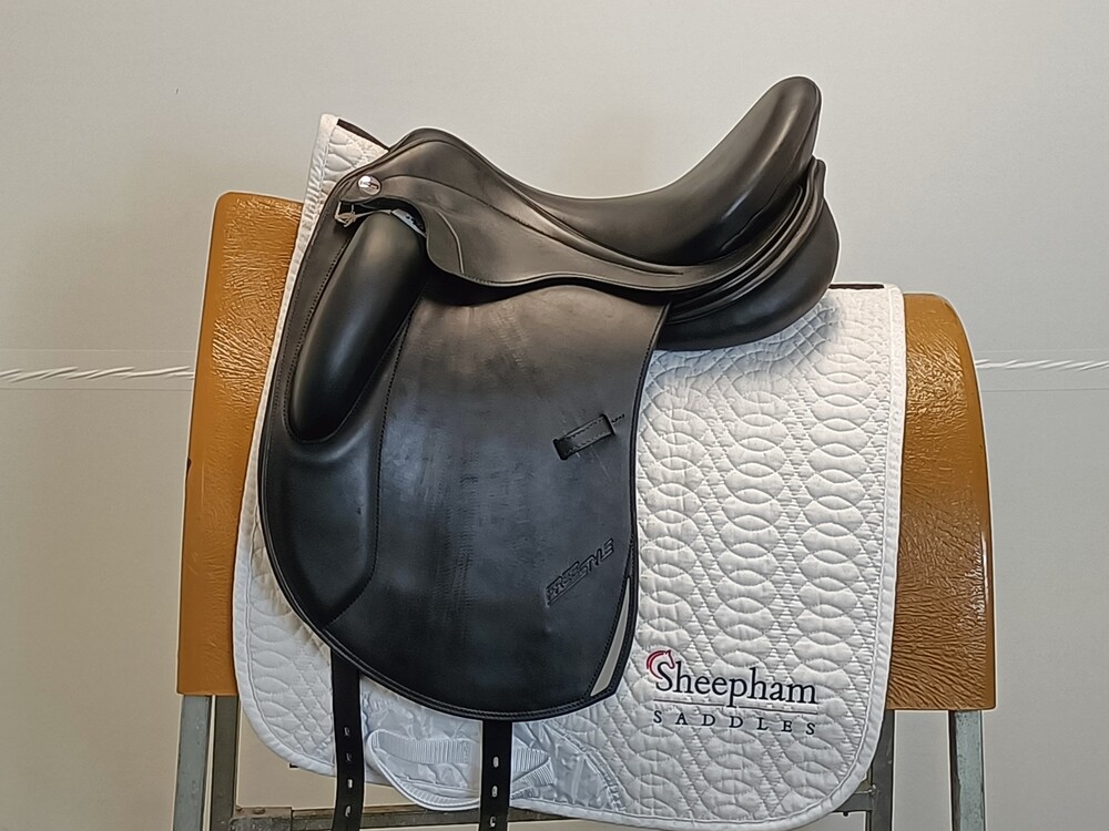 Erreplus Freestyle Mono Dressage Saddle 16" MW Black | Shop our Range ...