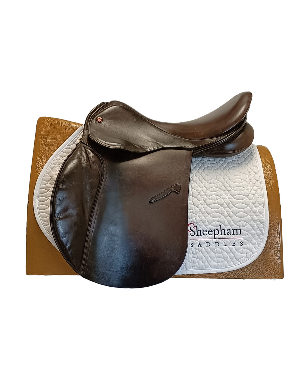 Jefferies Falcon Adler VSD 18" M Brown | Shop our Range of Saddles and ...