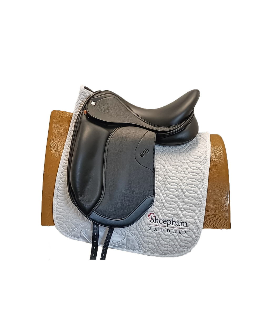 Sabre Monoflap Dressage Saddle 17" MW Black | Shop our Range of Saddles ...