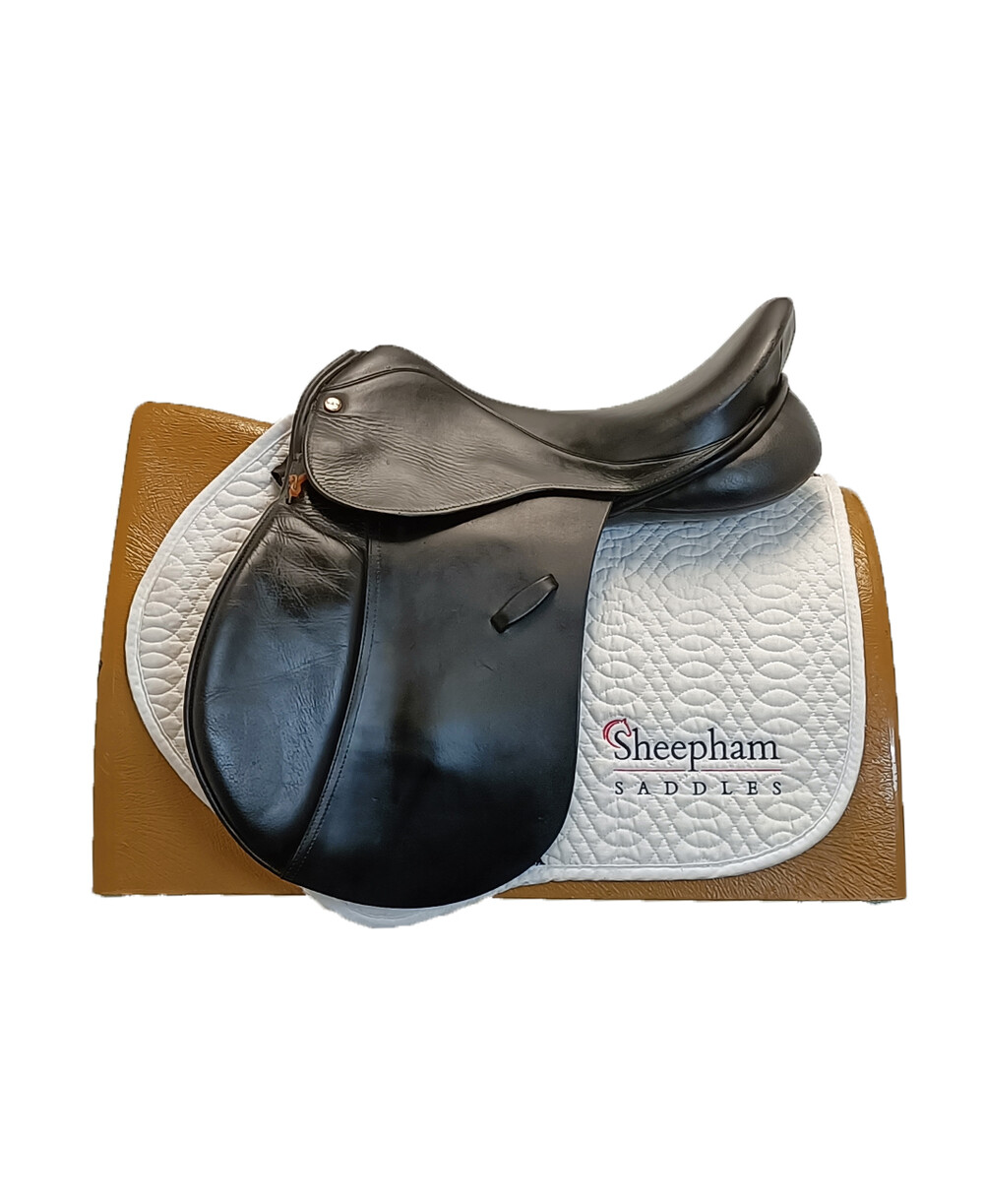 Safe Ride GP / VSD Saddle 17.5" MW Black | Shop our Range of Saddles ...